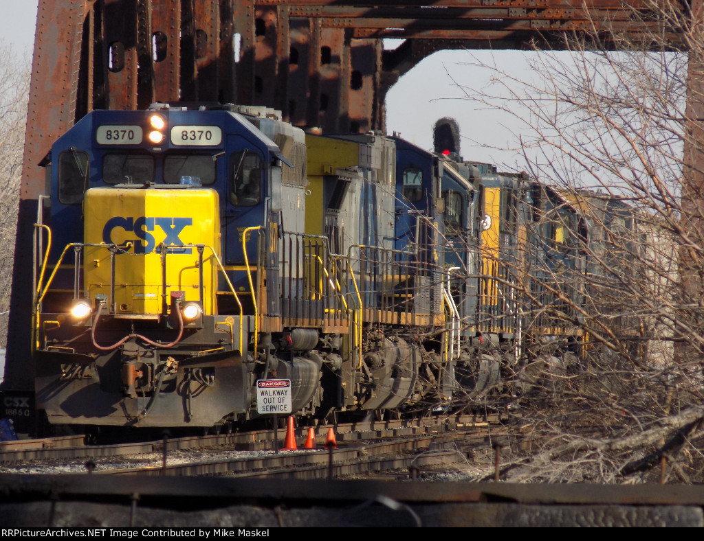 CSX 8370